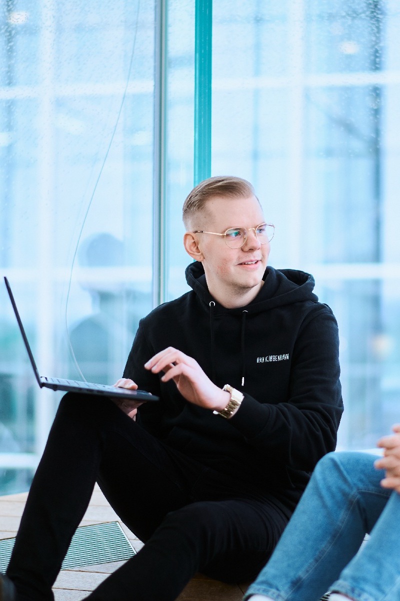 Zeffi-kyselytyökalu | Tee itse yrityksesi kyselyt tai ulkoista EMUlle