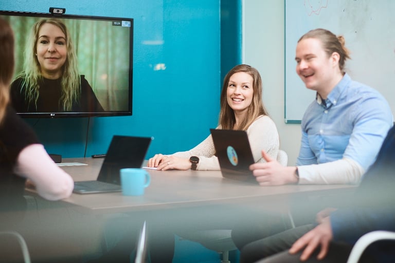 HR Services for Companies | HR professionals at our service | EMU